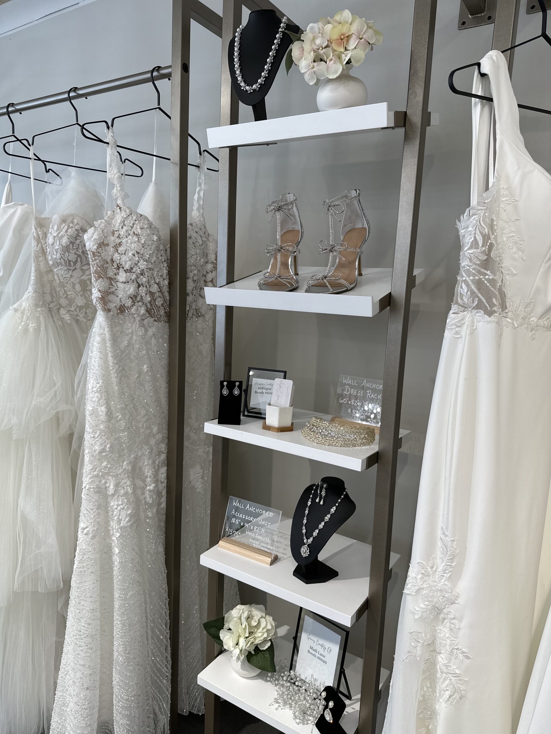 Wall Anchored Accessory Unit - Bridal Displays